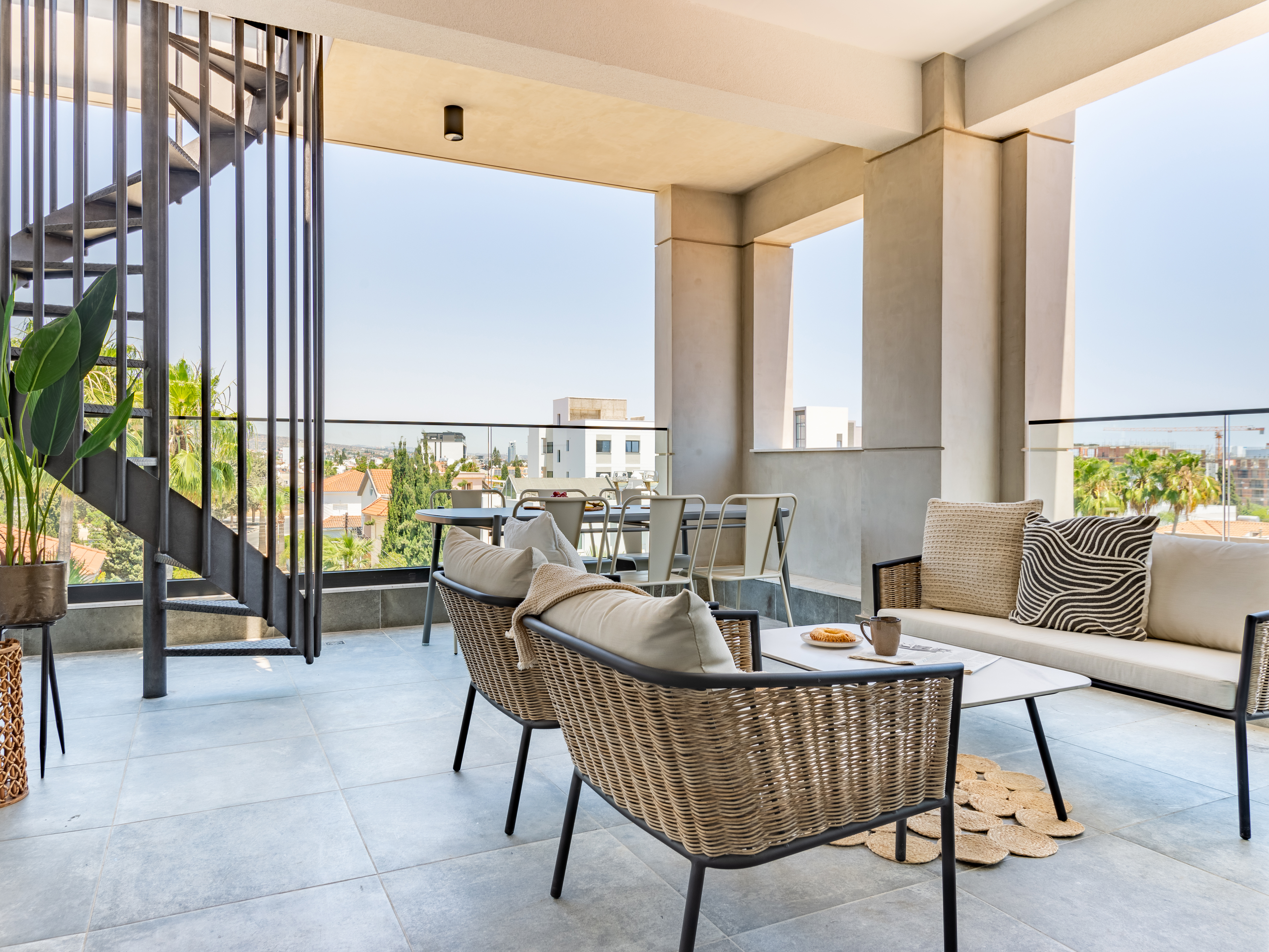 Sanders Evolution 2 - 2-bdr Apt With Private Rooftop - Cyprus