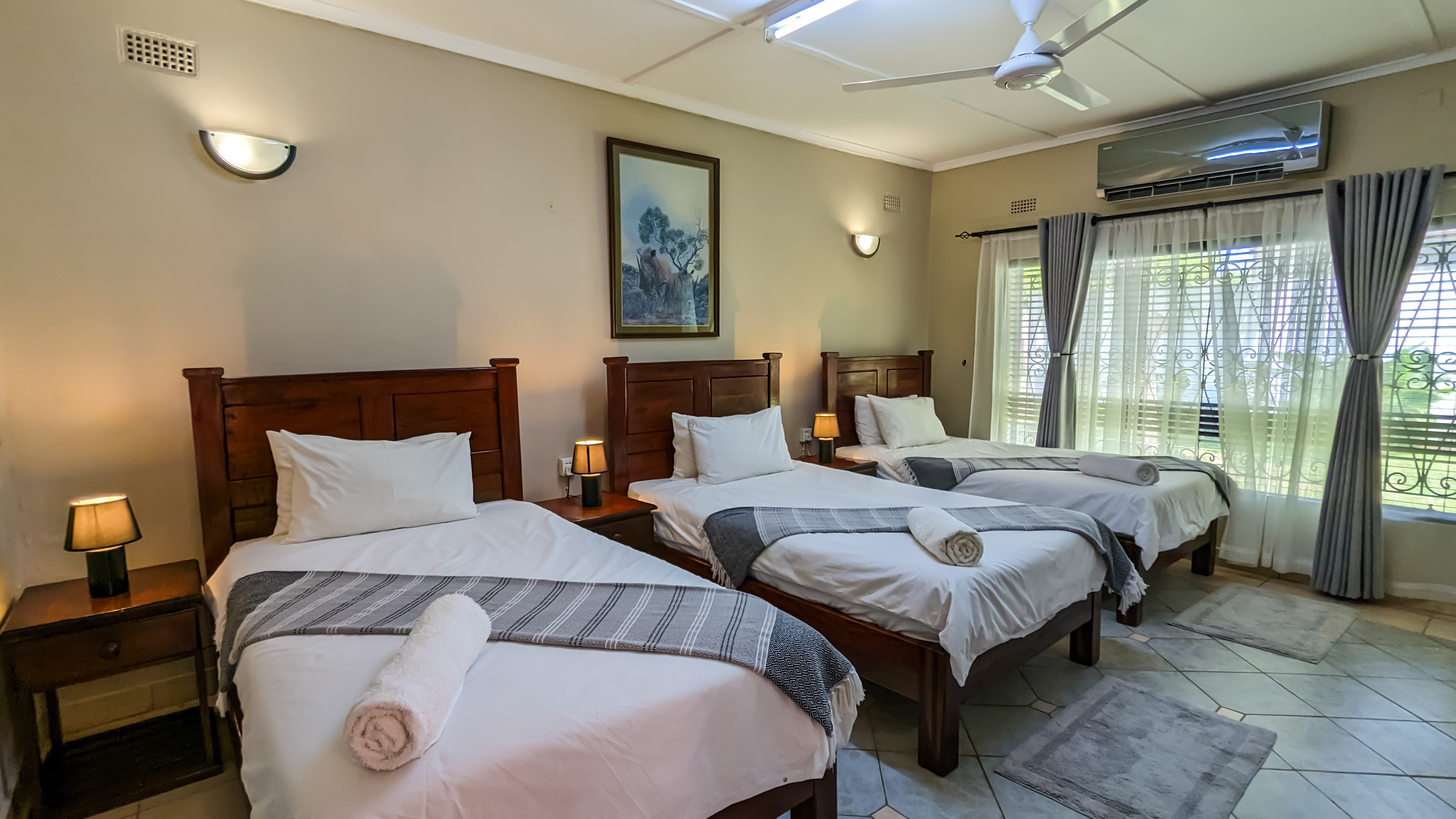 Zambezi Family Lodge - Rhino Room - Victoria Falls