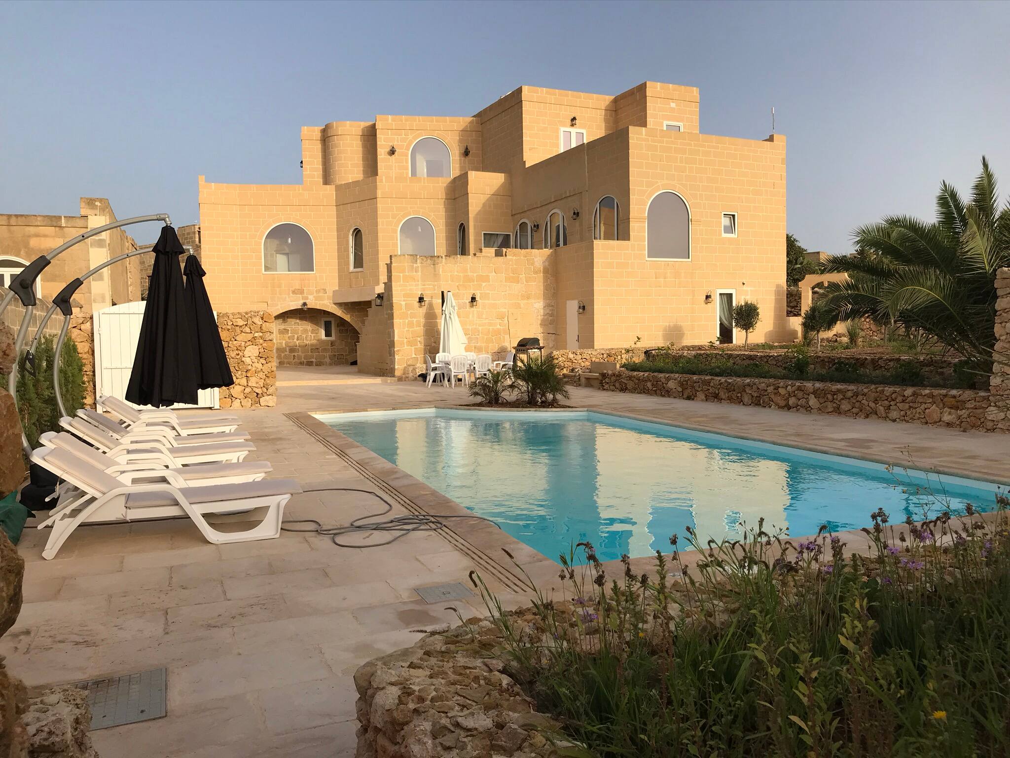 Farmhouse Villa With Large Pool & Garden - Malta