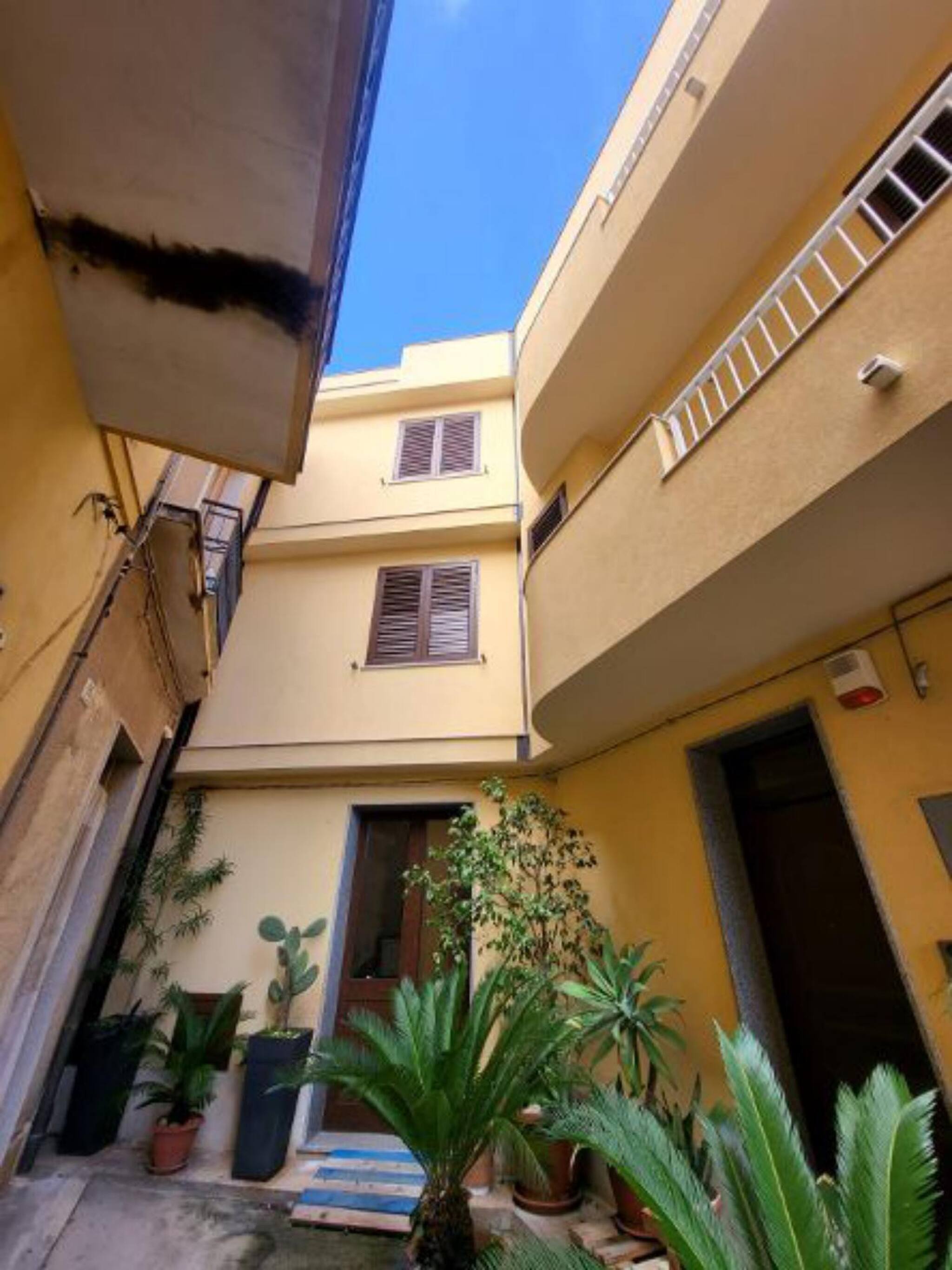 Casa Sciesa Su Due Livelli In Città - Klimatisiert - Wlan - Avola