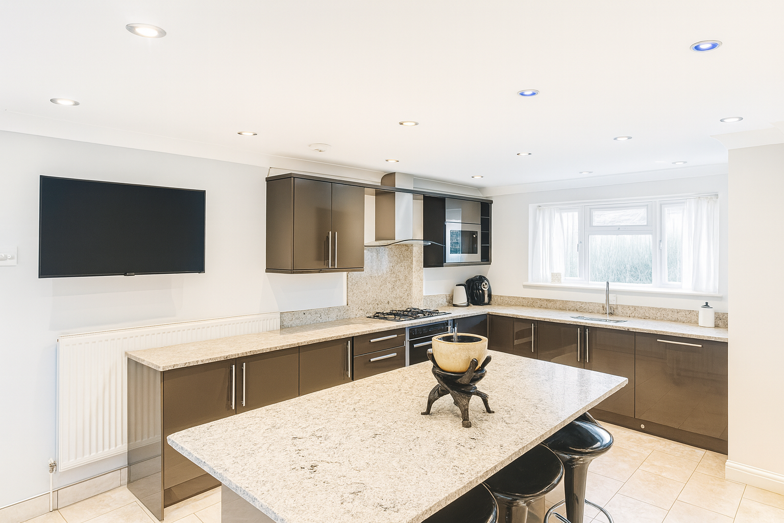 Luxury  Room In East London  Excel City Air Port With Free Wifi And Parking - London, UK