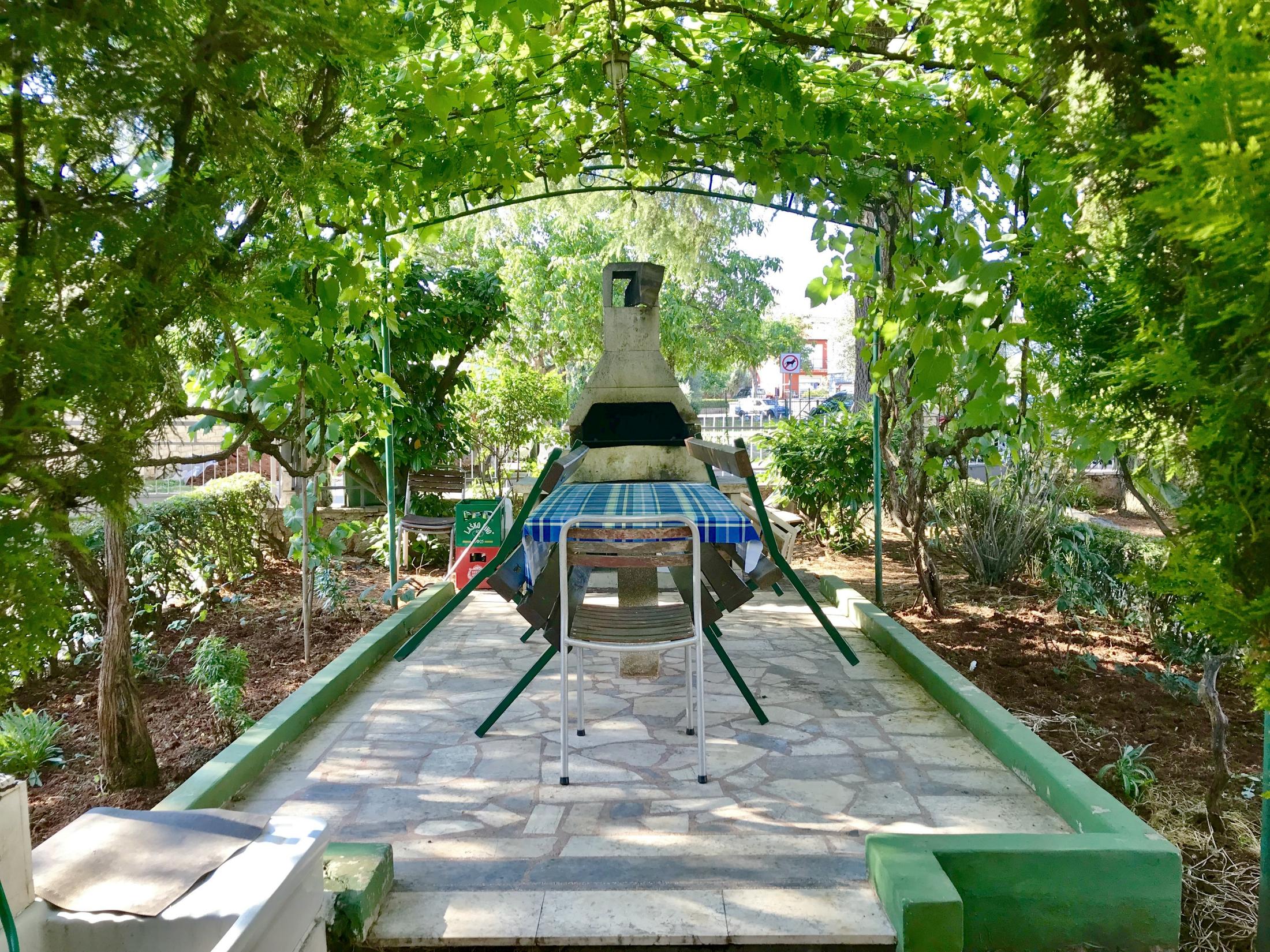 Spacious Apartment In Umag With Garden - Umag