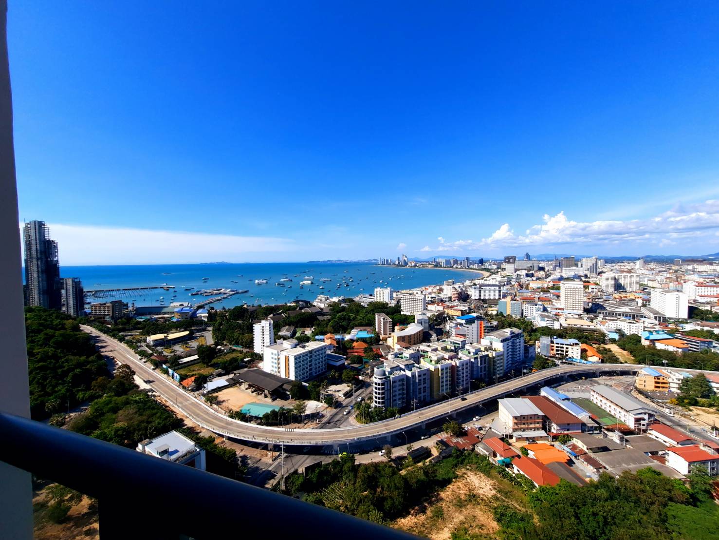 1008 - 1 Bedroom Seaview Apartment, Unixx Pattaya - Pattaya City