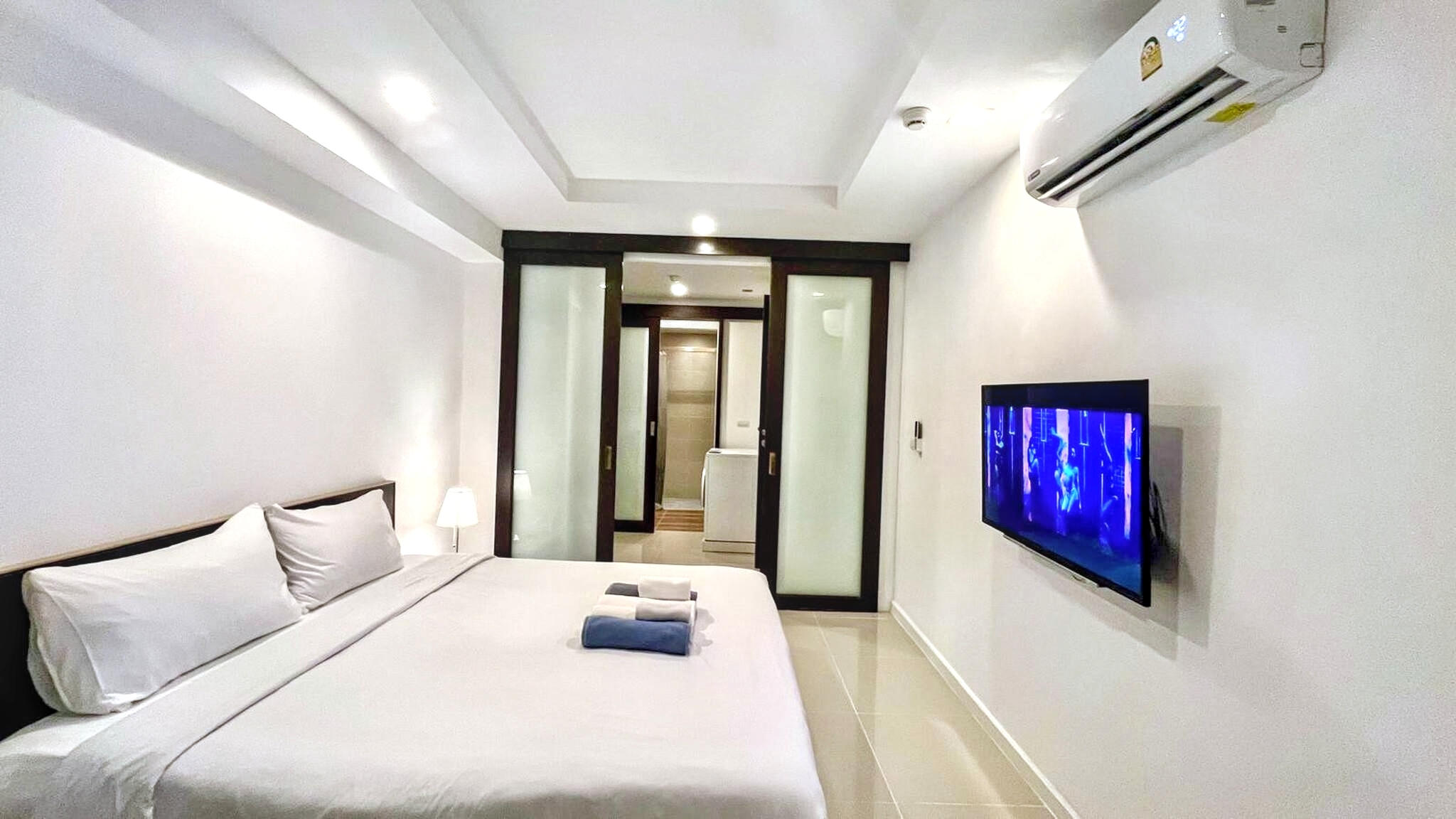 6-15 - 1 Bdr Condo With Balcony And Shared Pool - Patong Beach