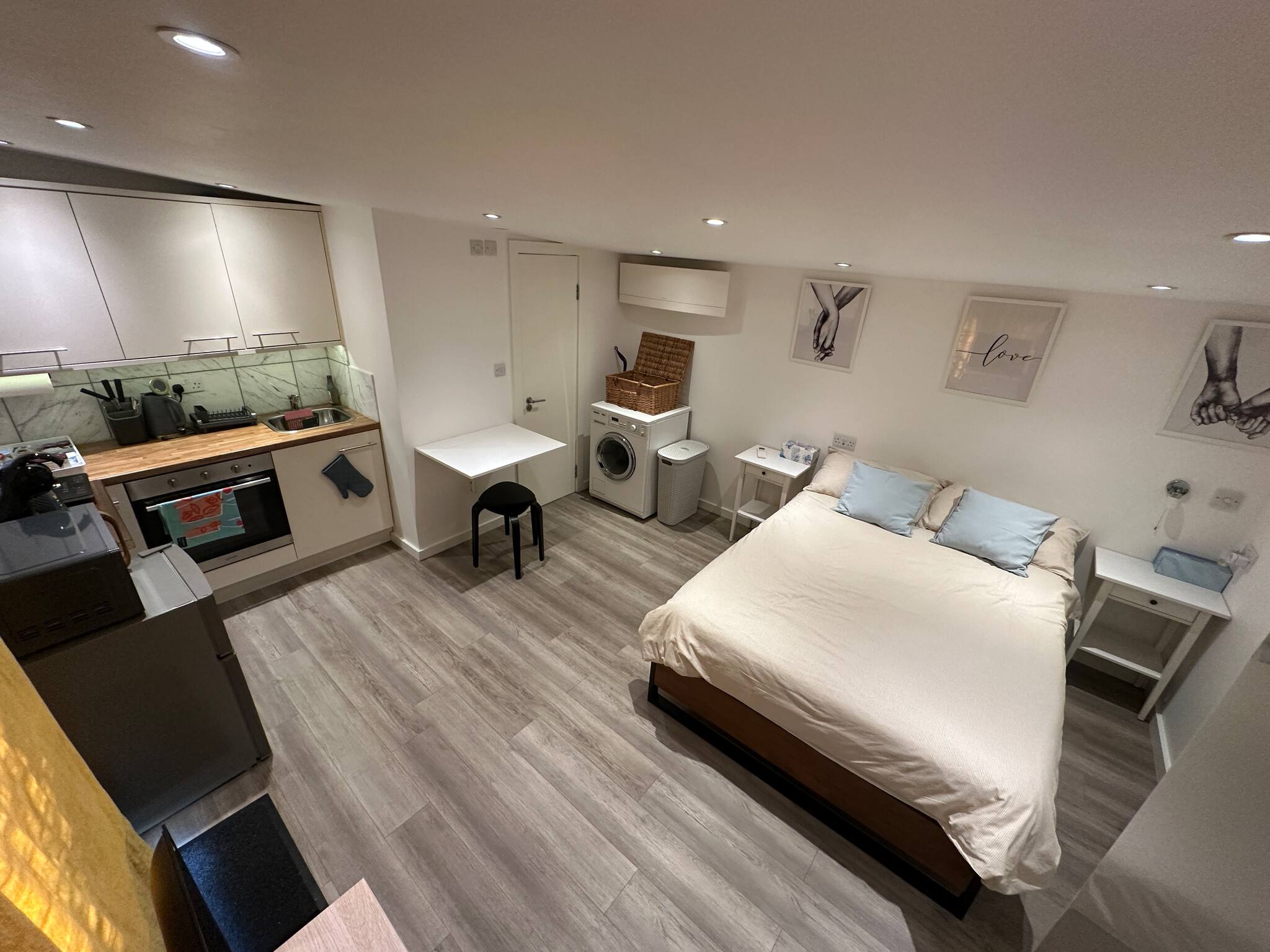 Cosy, Self-contained Guest House - London