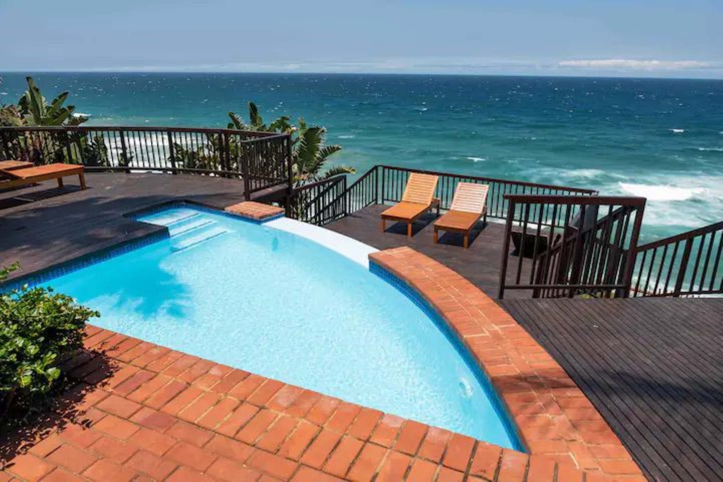 Beachfront Bliss In Ballito - 3 Bedroom Apartment - Dolphin Coast