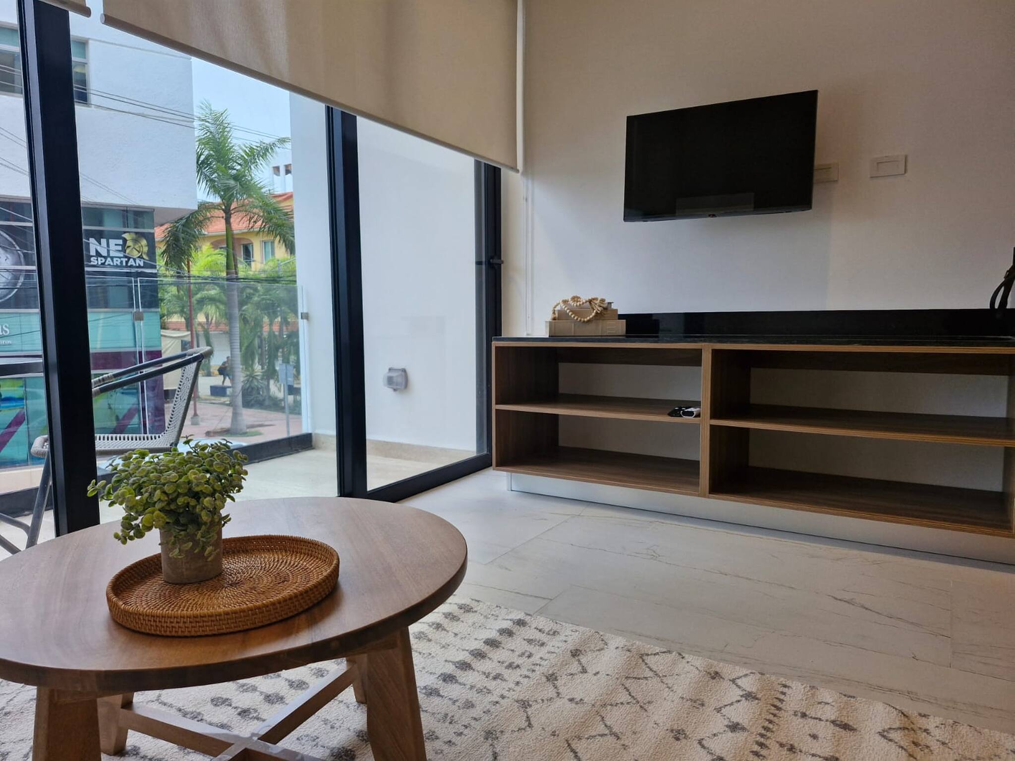 Super Cute Flat On 5th Ave In Pdc Steps From Beach - Cozumel