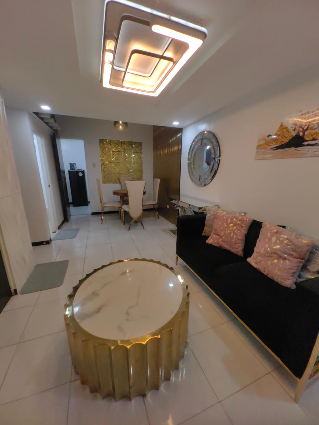 Luna Modern Guesthouse - Lipa