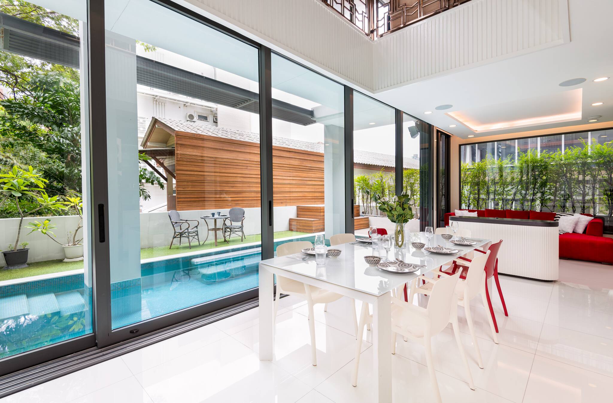 Modern Luxury Poolhaus With Lift - Bangkok