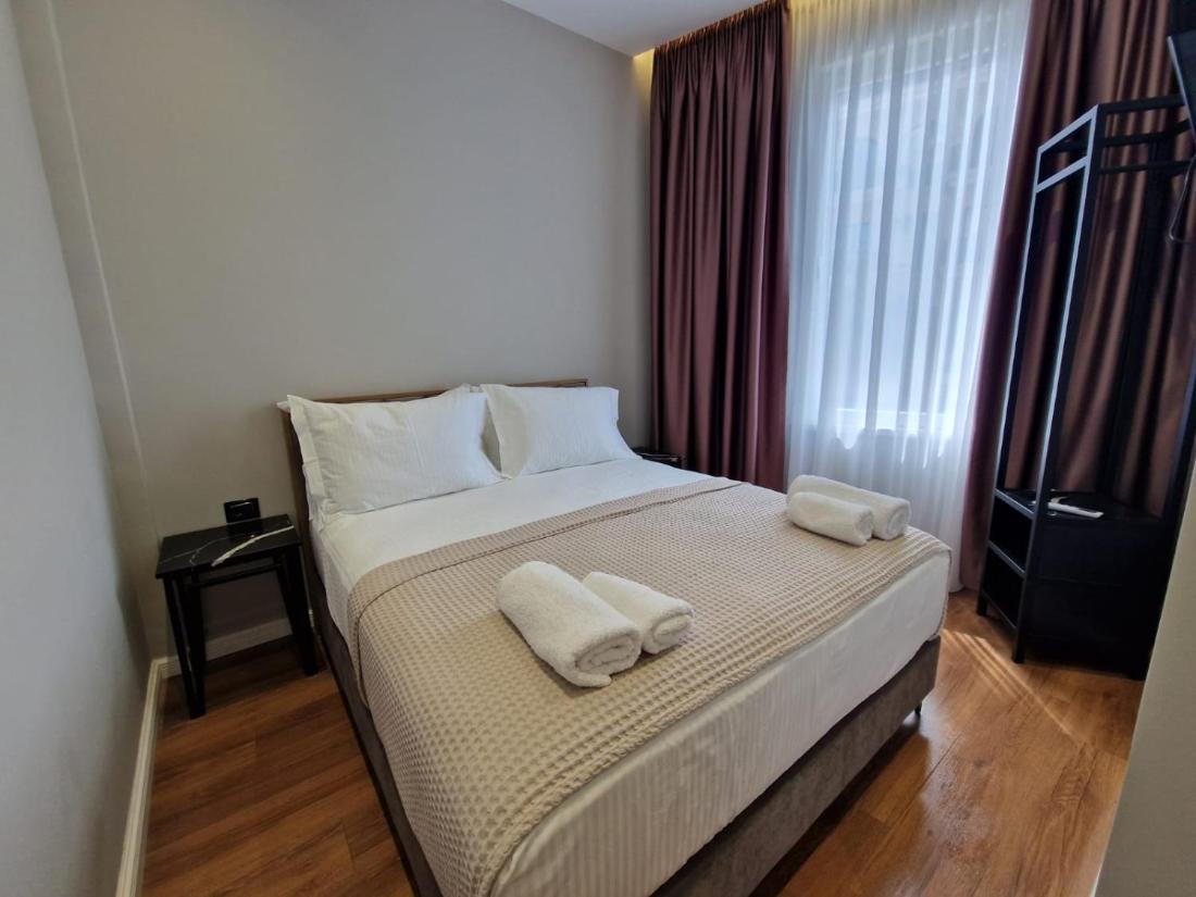 Santa Maria, Vila Cerloj ! - Durrës