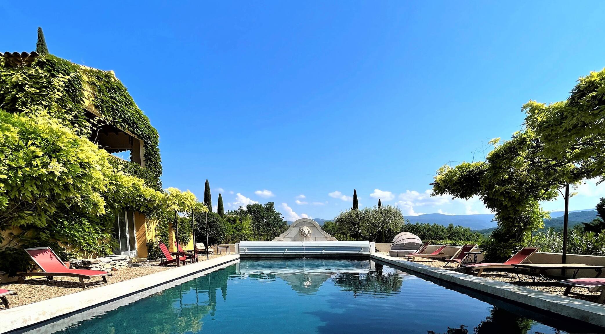 Elegant Provencal Villa With Pool, Garden & Views – Mas Jorel - Roussillon