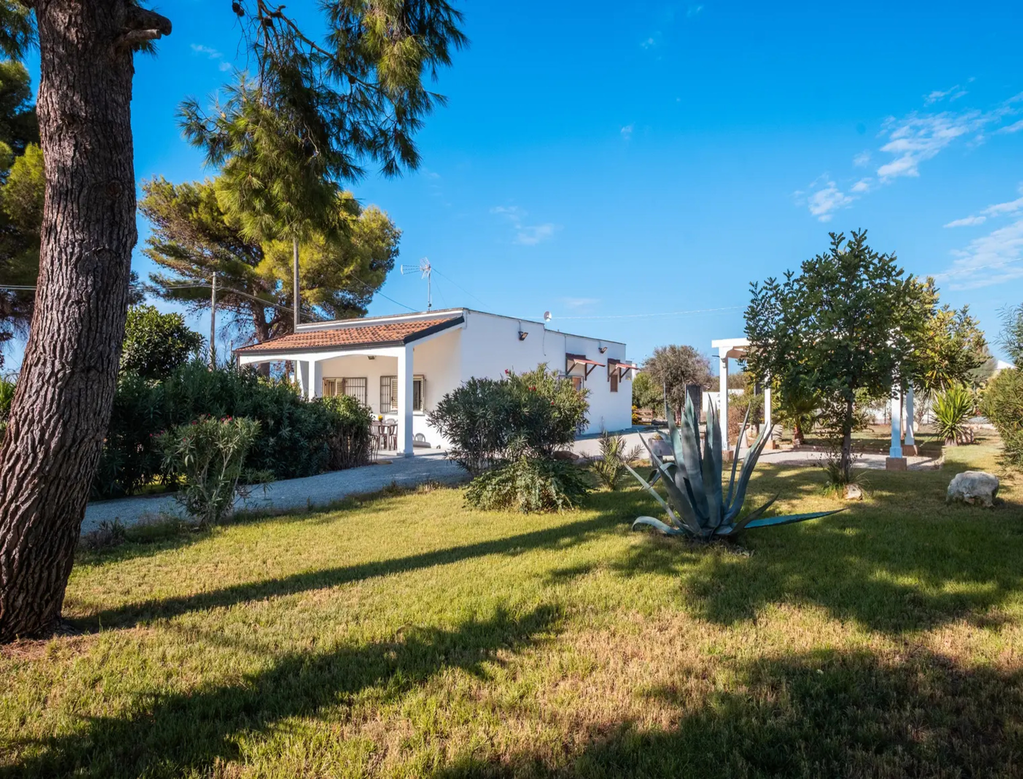 Villa Bianca Di Mare – Charme Und Entspannung In Torre Lapillo - Torre Lapillo