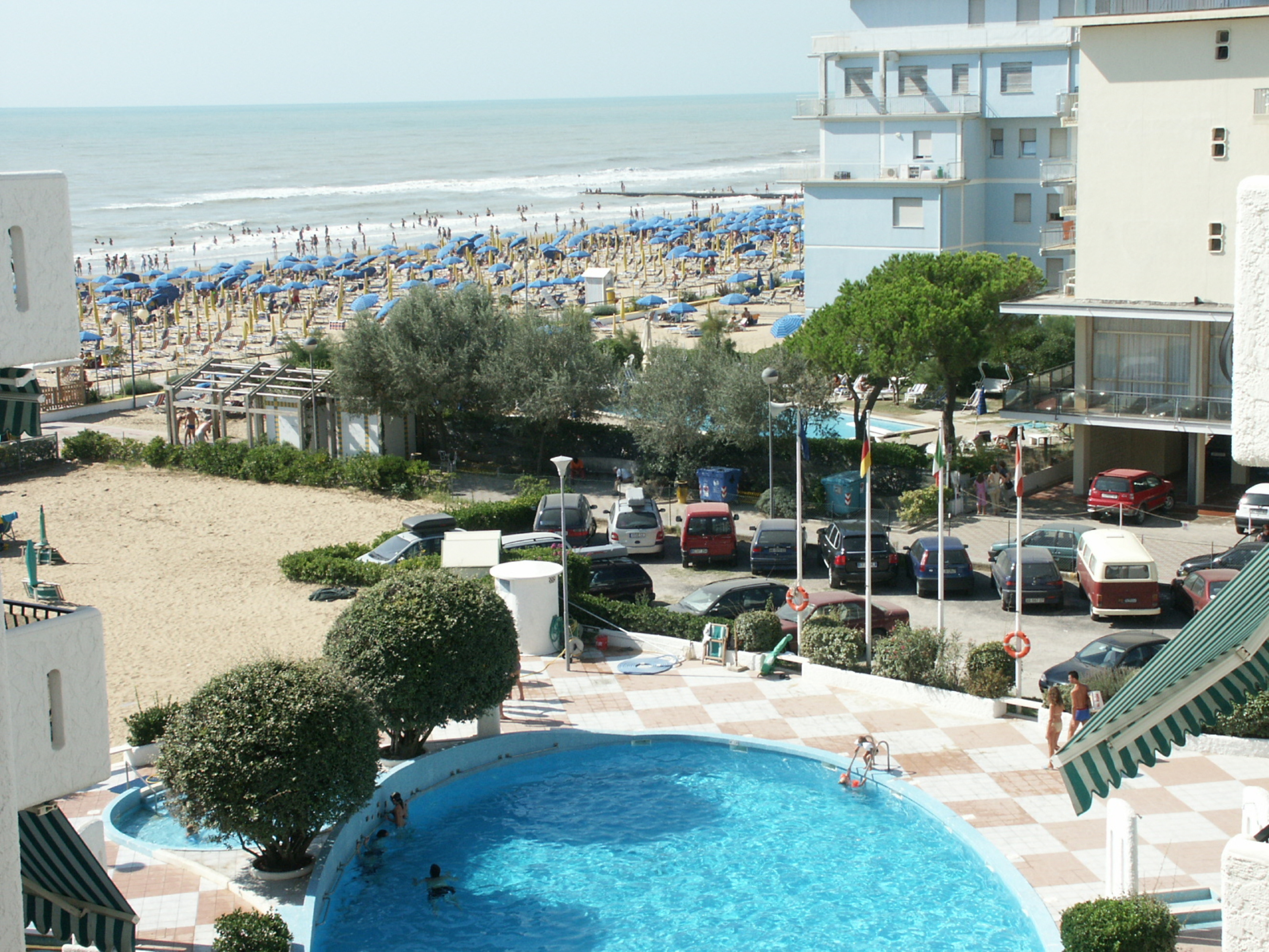 Comfy Apartment With Pool Access - Lido di Jesolo