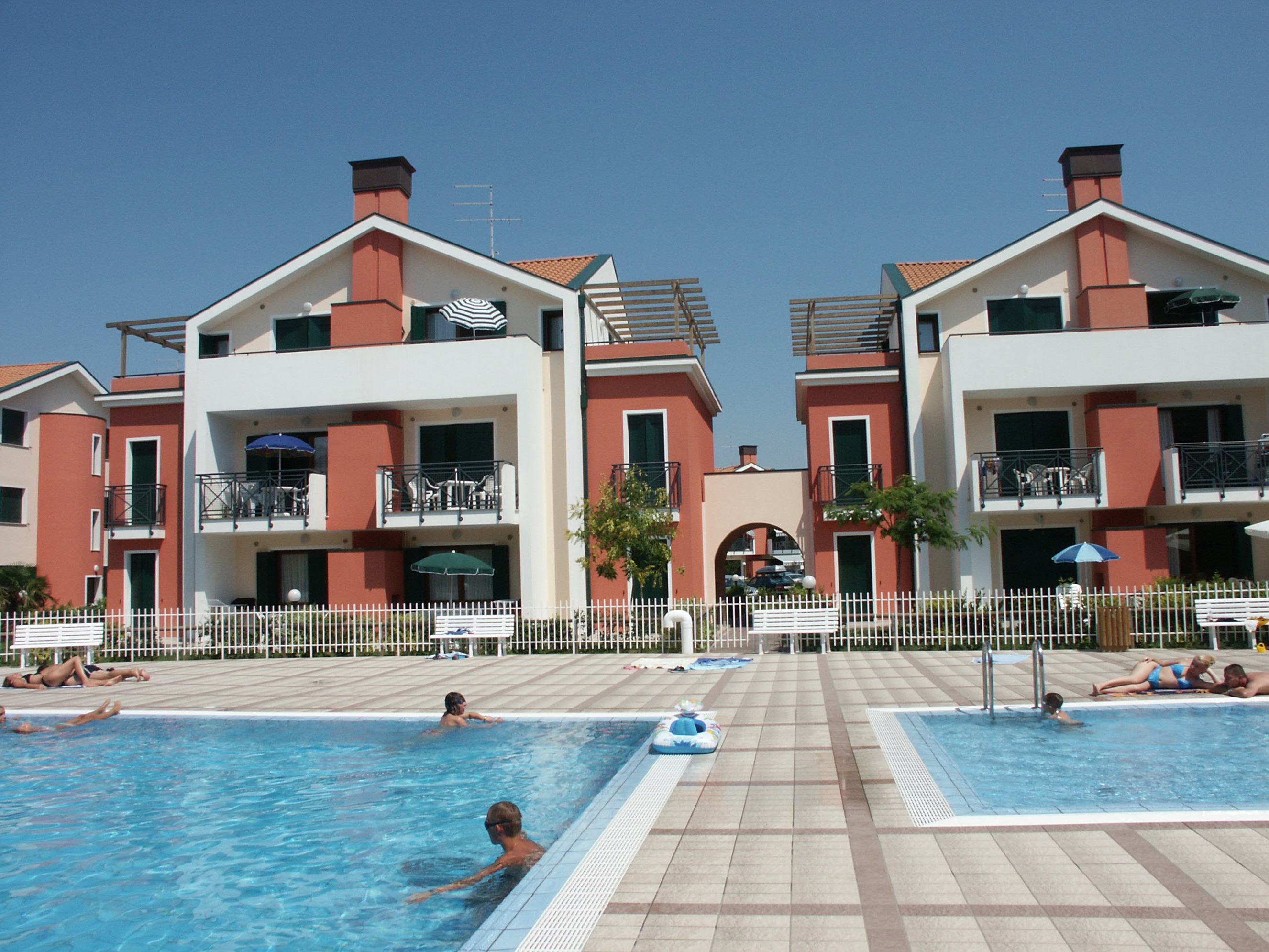 Comfortable Flat With Patio And Pool - Veneza