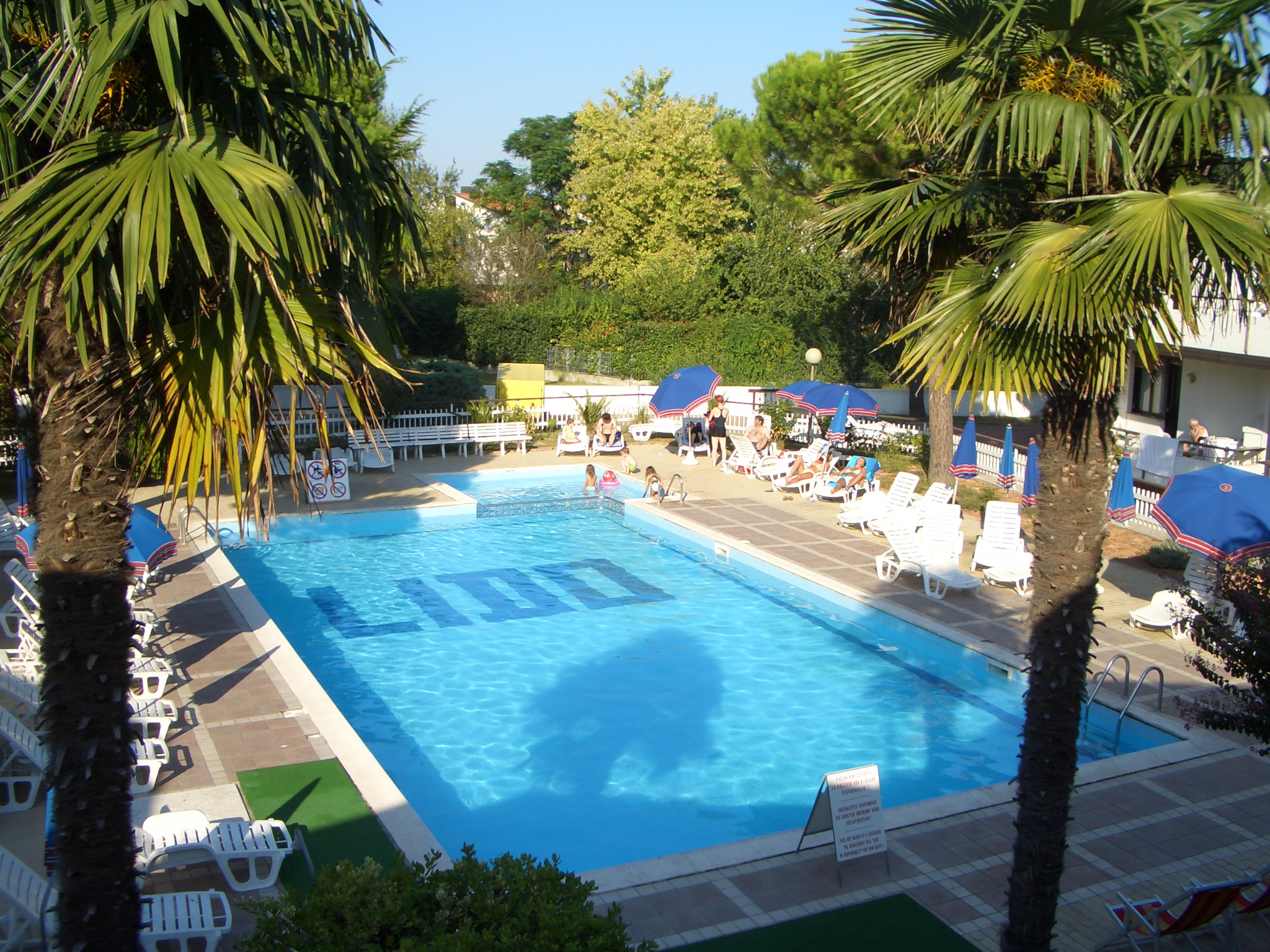 Cómodo Apartamento Con Piscina - Venecia