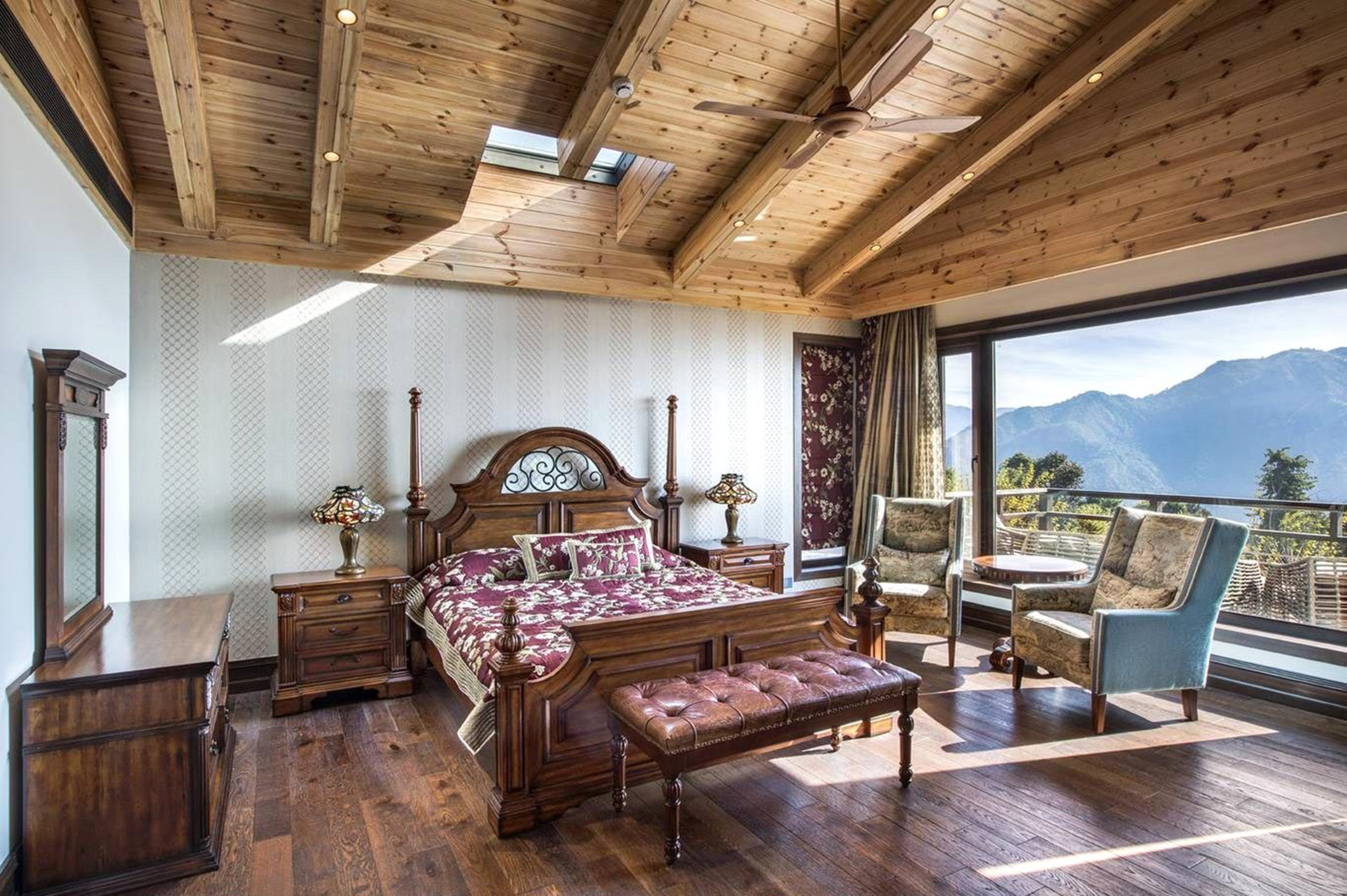 A Majestic And Luxurious Villa Overlooking The Ganges - Rishikesh