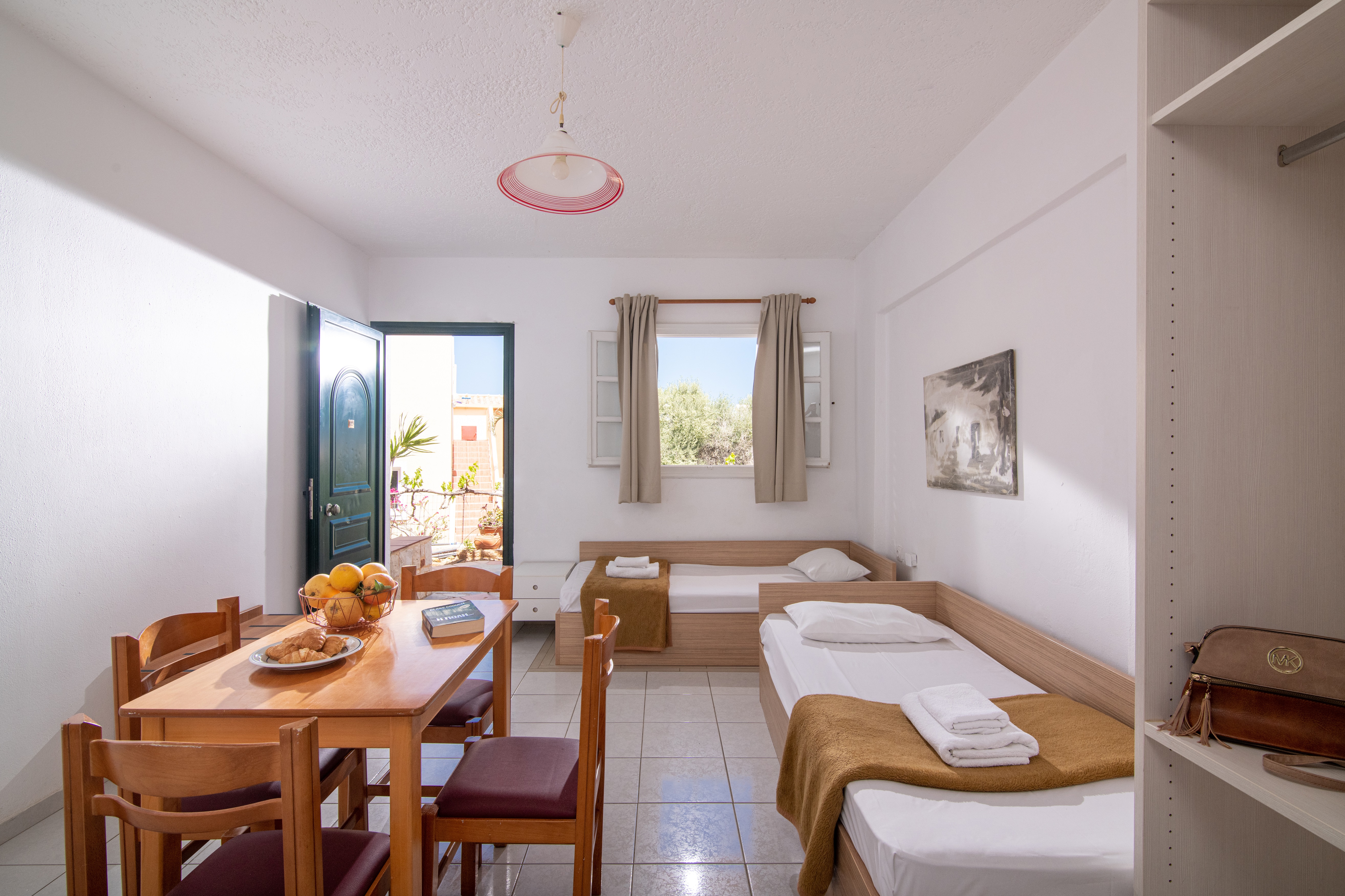 Comfortable Apartment With Shared Pool & Beautiful Garden - Chersonissos