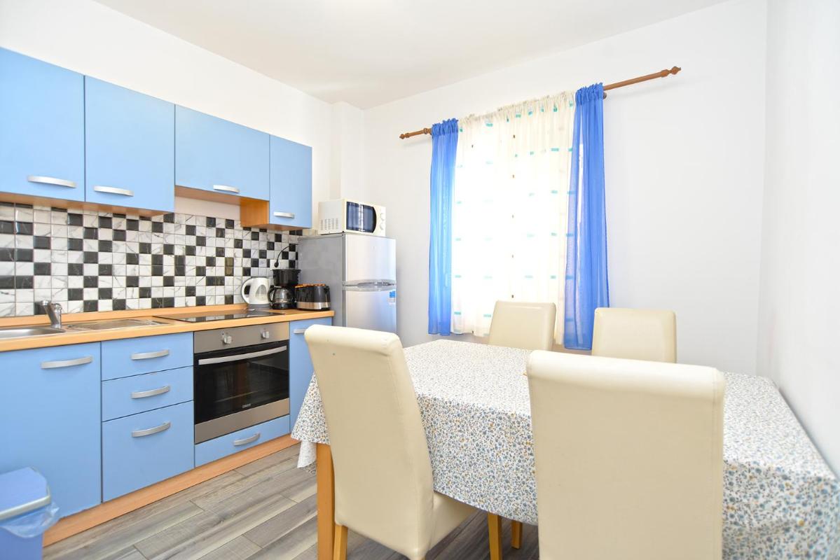 Lovely Flat Just Steps From The Beach - Fažana