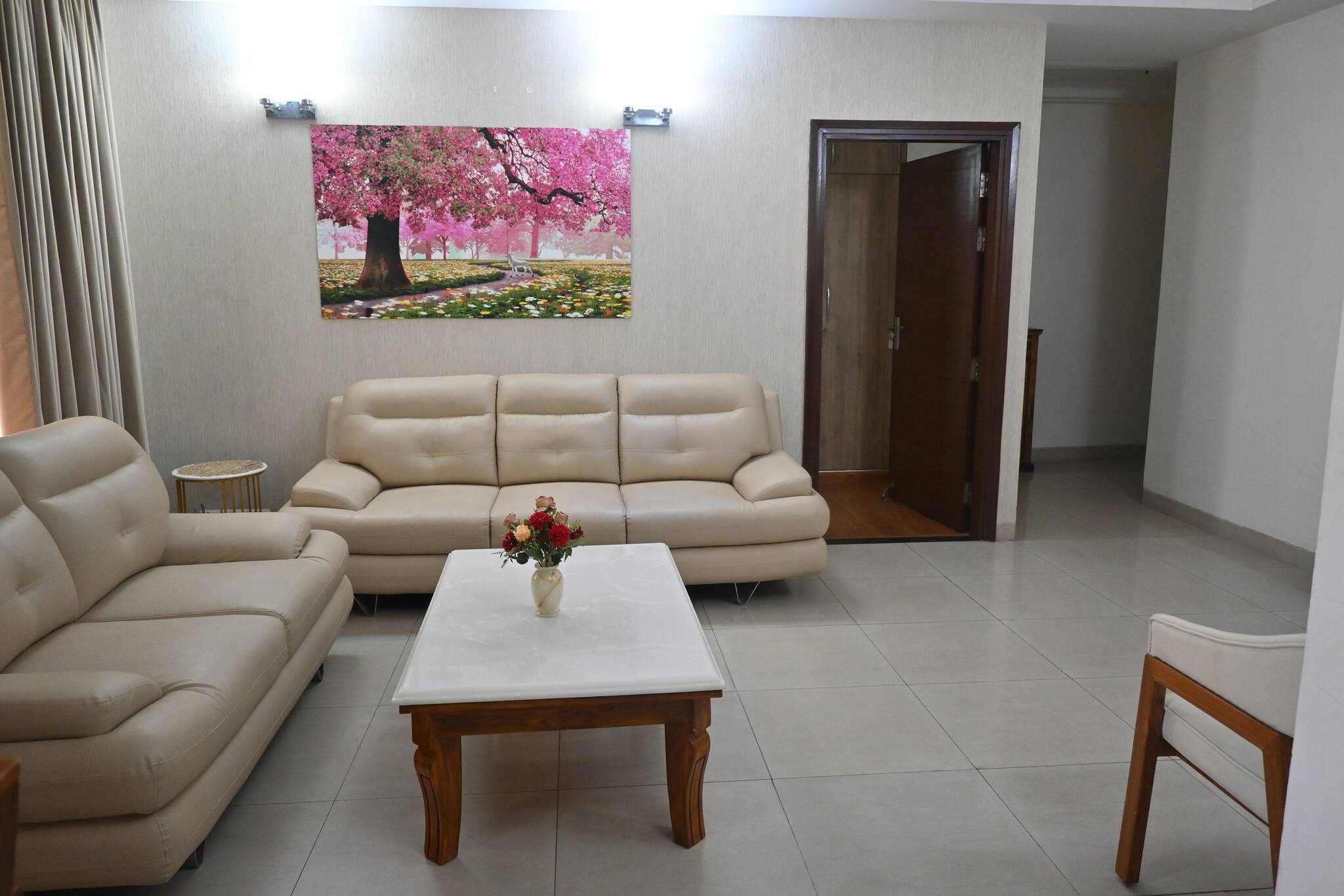Luxuriöses 3bhk-apartment In Gurgaon Mit Stadt- Und Gartenblick - Gurgaon