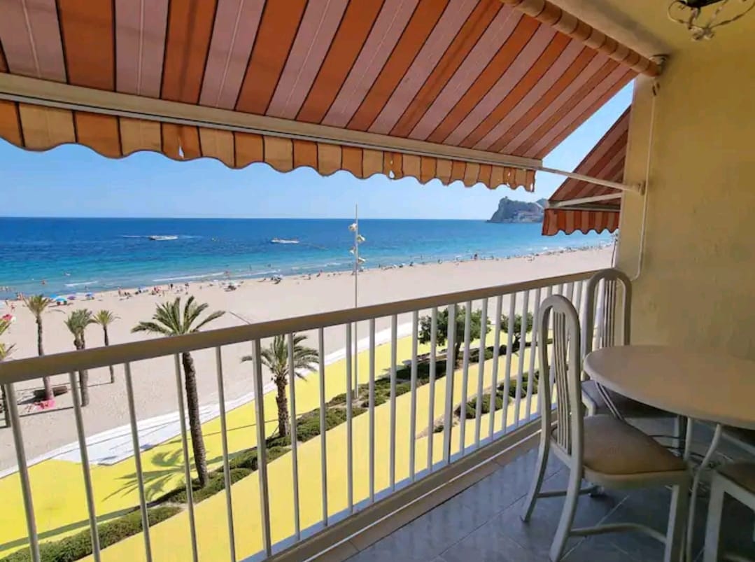 Apartamento Familiar Con Terraza Con Vistas Al Mar En 1a Linea Plaza Poniente Be - Benidorm