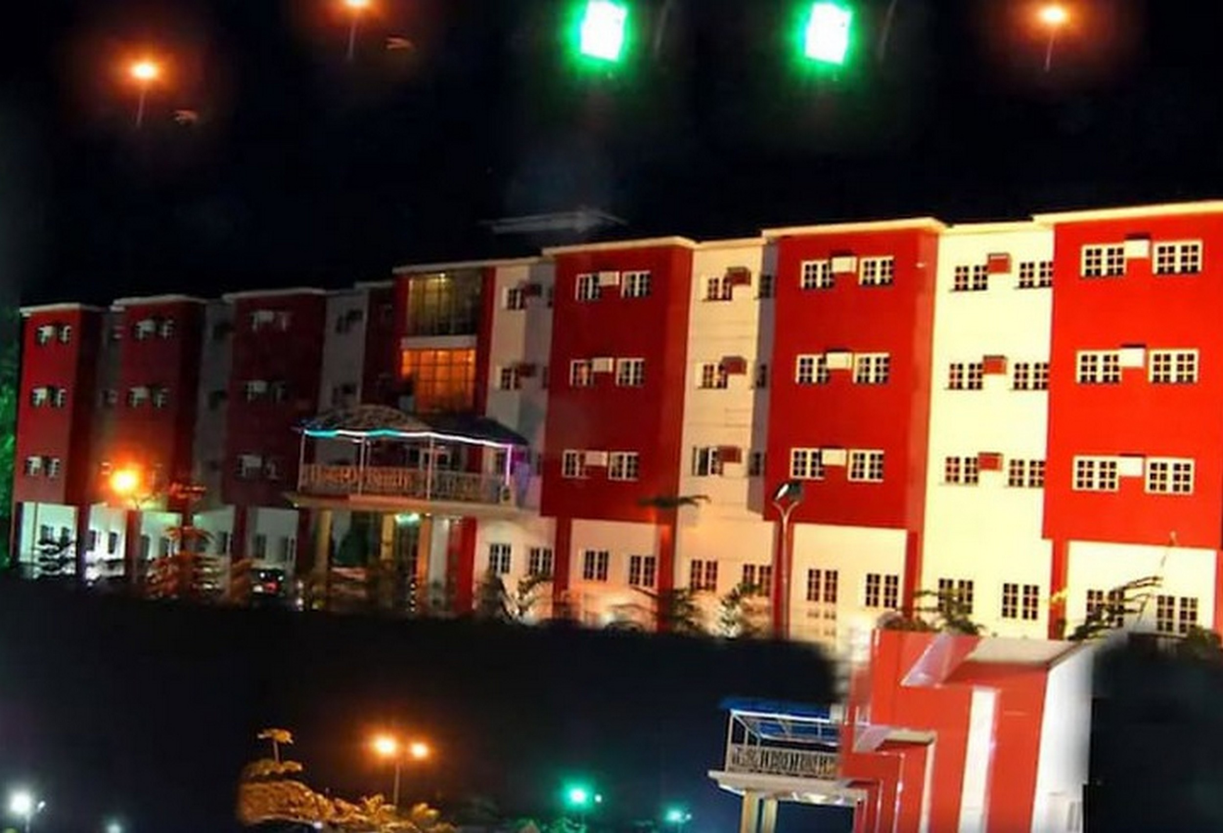 Hotel De Bently - Deluxe - Abuja