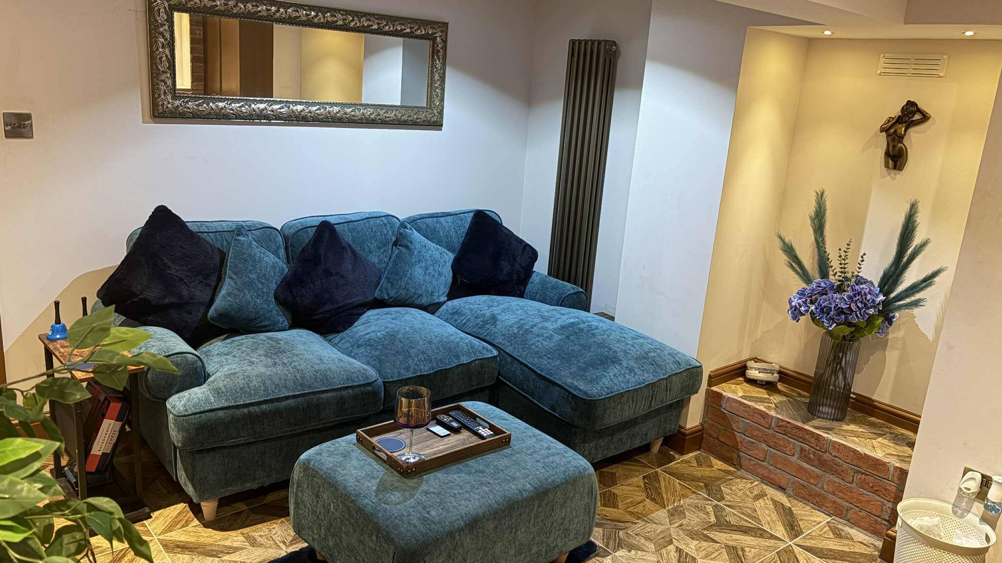 Wonky 2– A Cosy Hideaway In The Heart Of Cheshire - Macclesfield