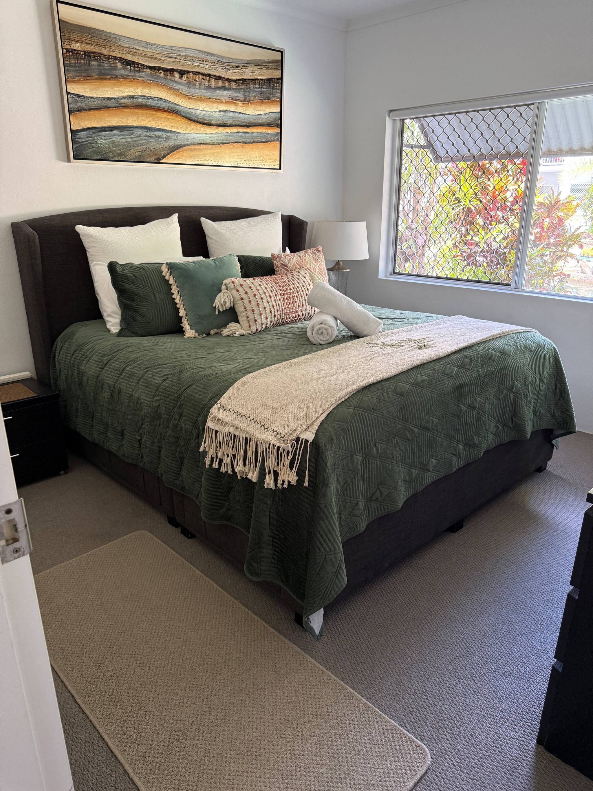 Condominio De 2 Dormitorios Con Entrada A La Piscina Desde Su Balcón - Cairns