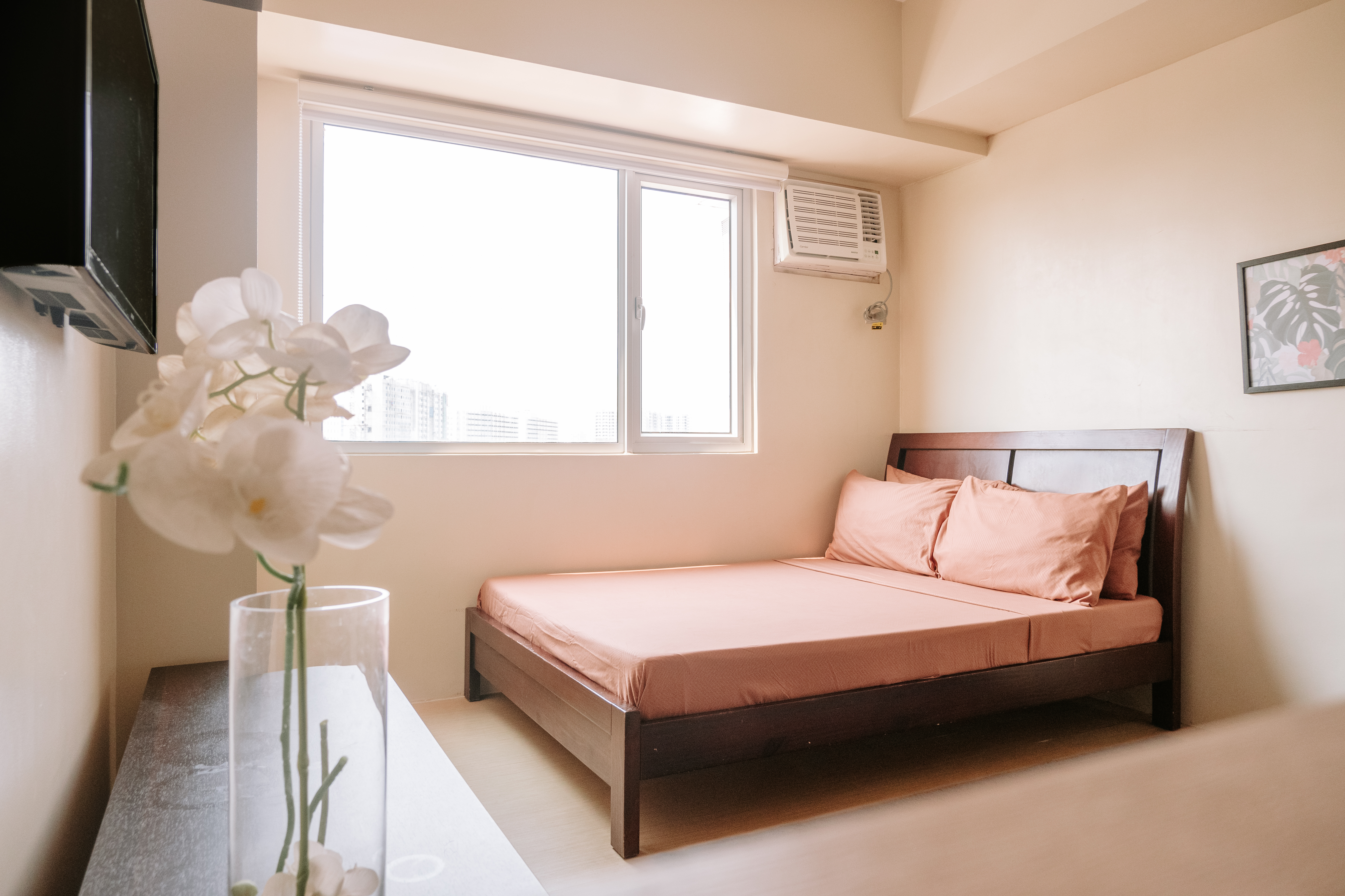 A Dreamy Escape For Three - Iloilo City