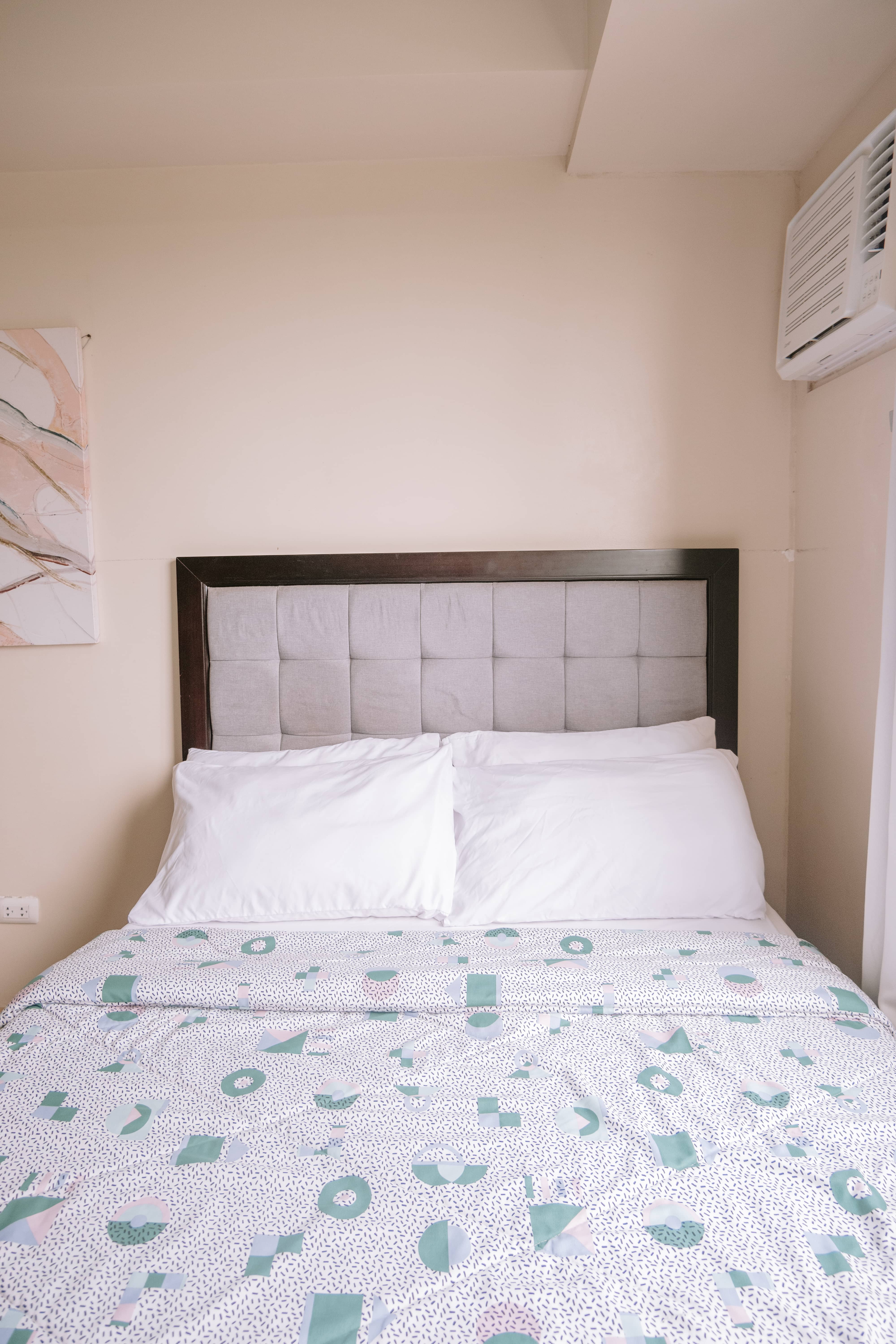 Irresistibly Spacious Haven - Iloilo City