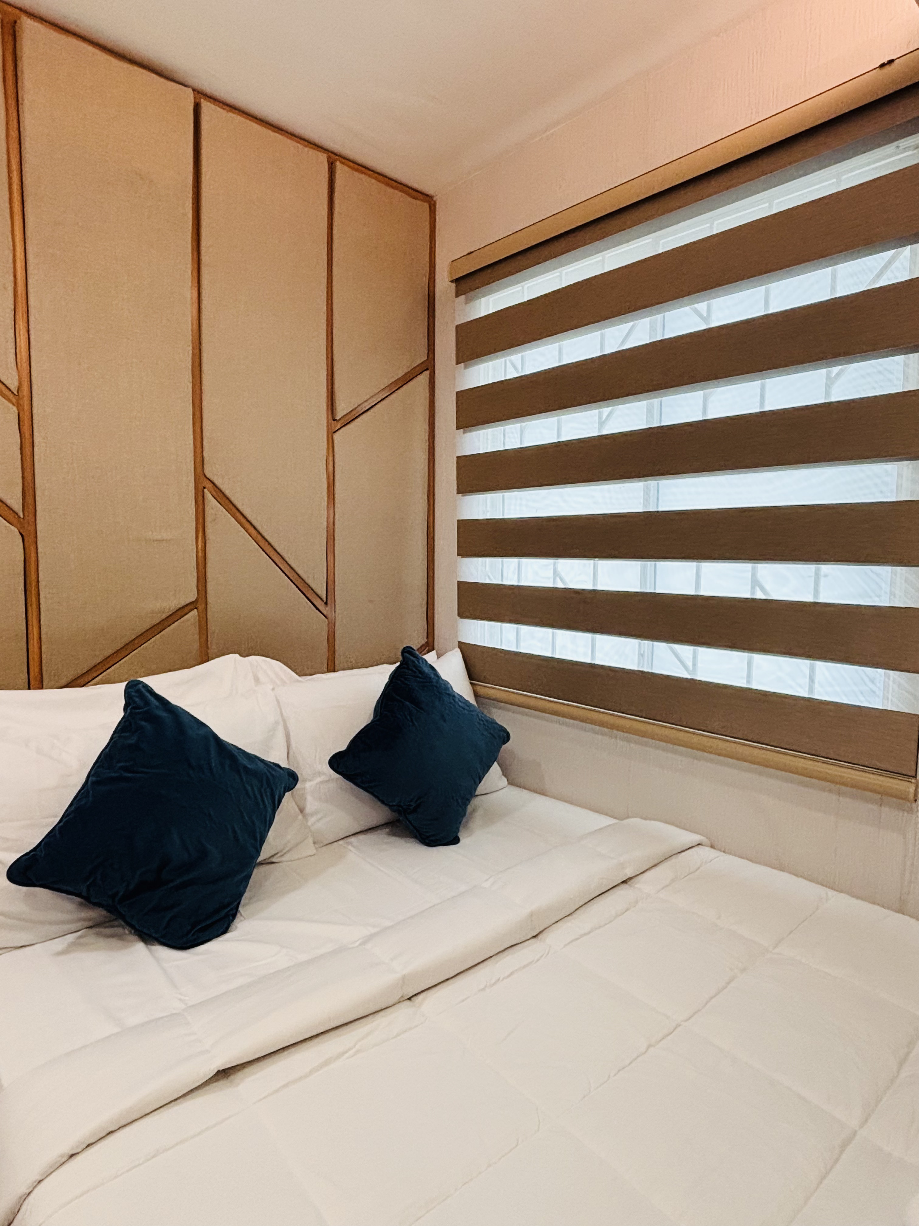 Relaxing Escape With Spacious Sofa Corner - Iloilo City