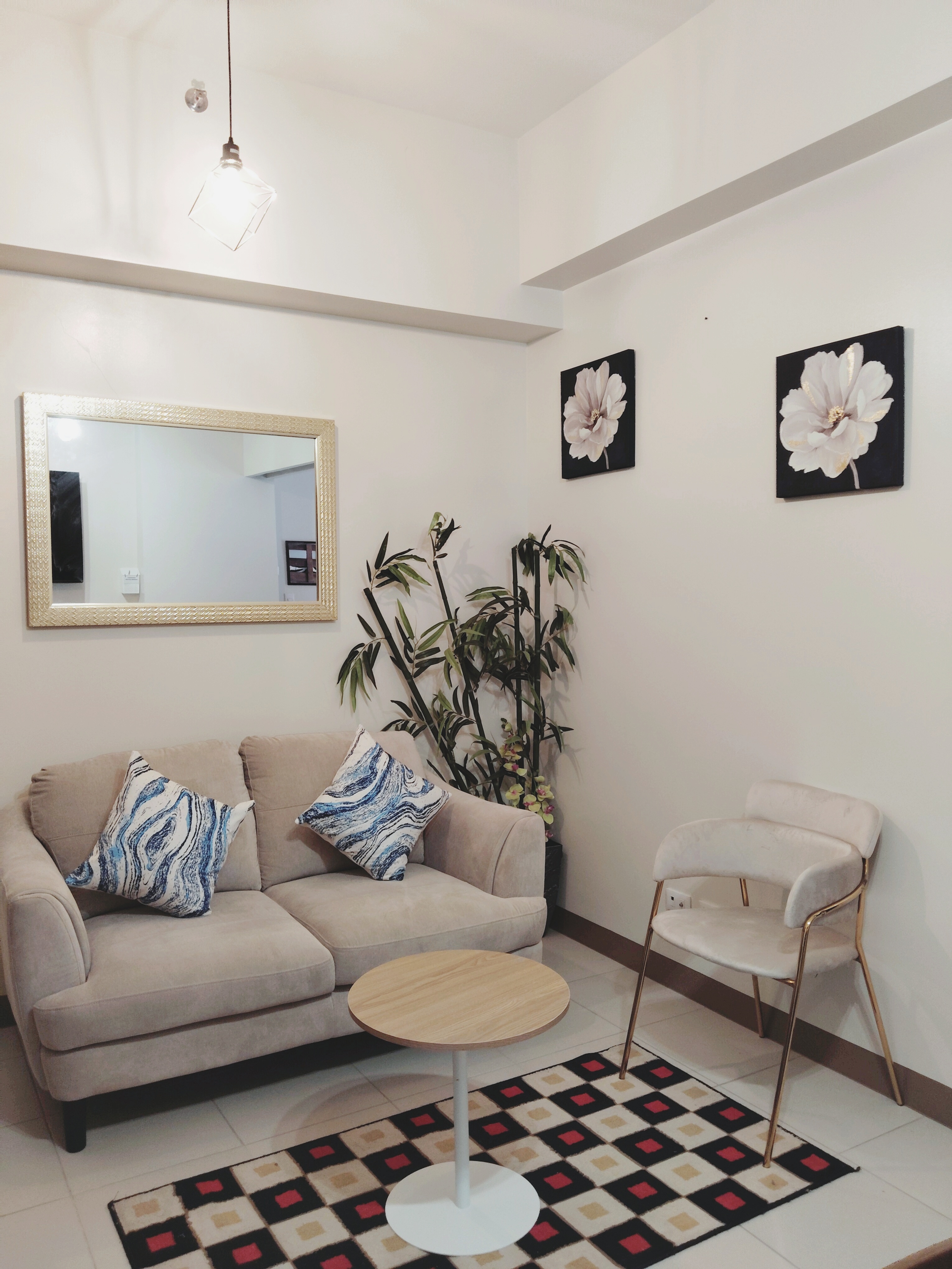 Bright Retreat Blending Style And Comfort - Iloilo City