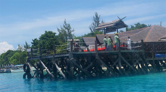 The Reef Mataking Dive Resort (3*) 🐠 Chalet Room Helpension Pulau ...