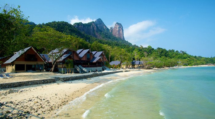 Tunamaya Beach Resort & Spa (4*) Chalet Room Pulau Tioman Island Malaysia