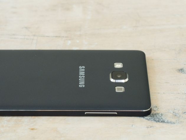 Samsung Galaxy A7 - Flot men mangler den sidste finish [TEST]