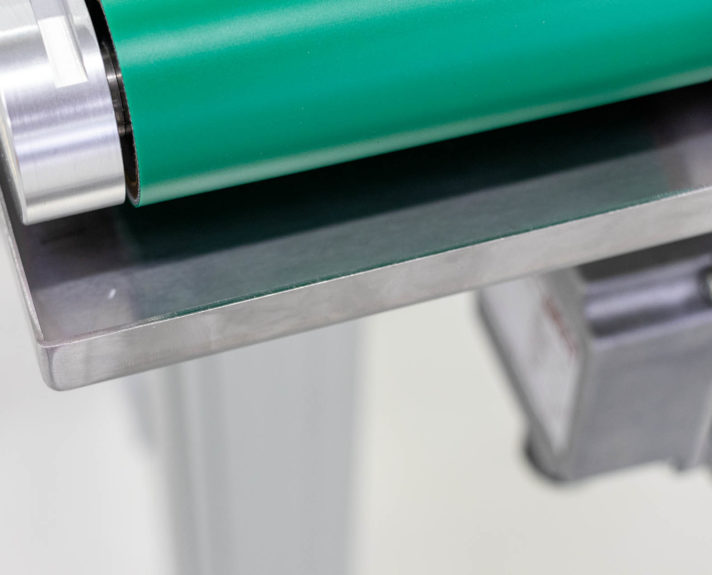 Portable/mobile conveyor with drip pan