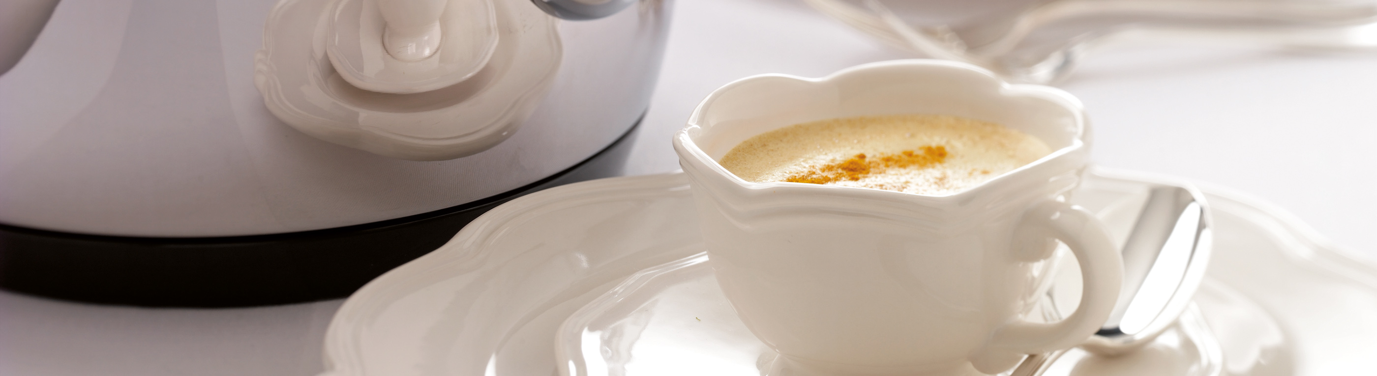 Crème of date soup perfumed with curry | Recipes | Kuhn Rikon