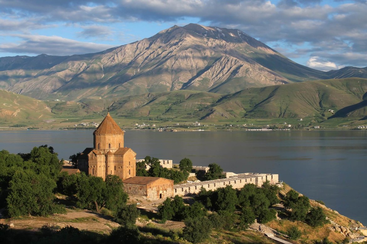 Dlaczego Warto Zwiedzić Prowincję Wan? | Poradnik Turystyczny, Blog ...