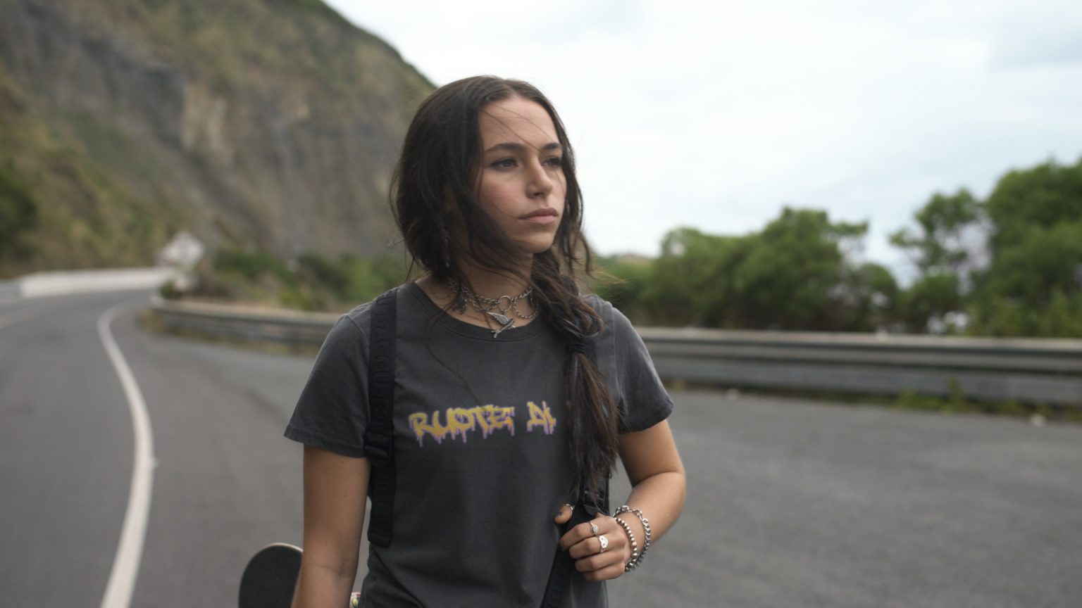 Surviving Summer bei Netflix: Alles zu Handlung, Cast und Staffel 2