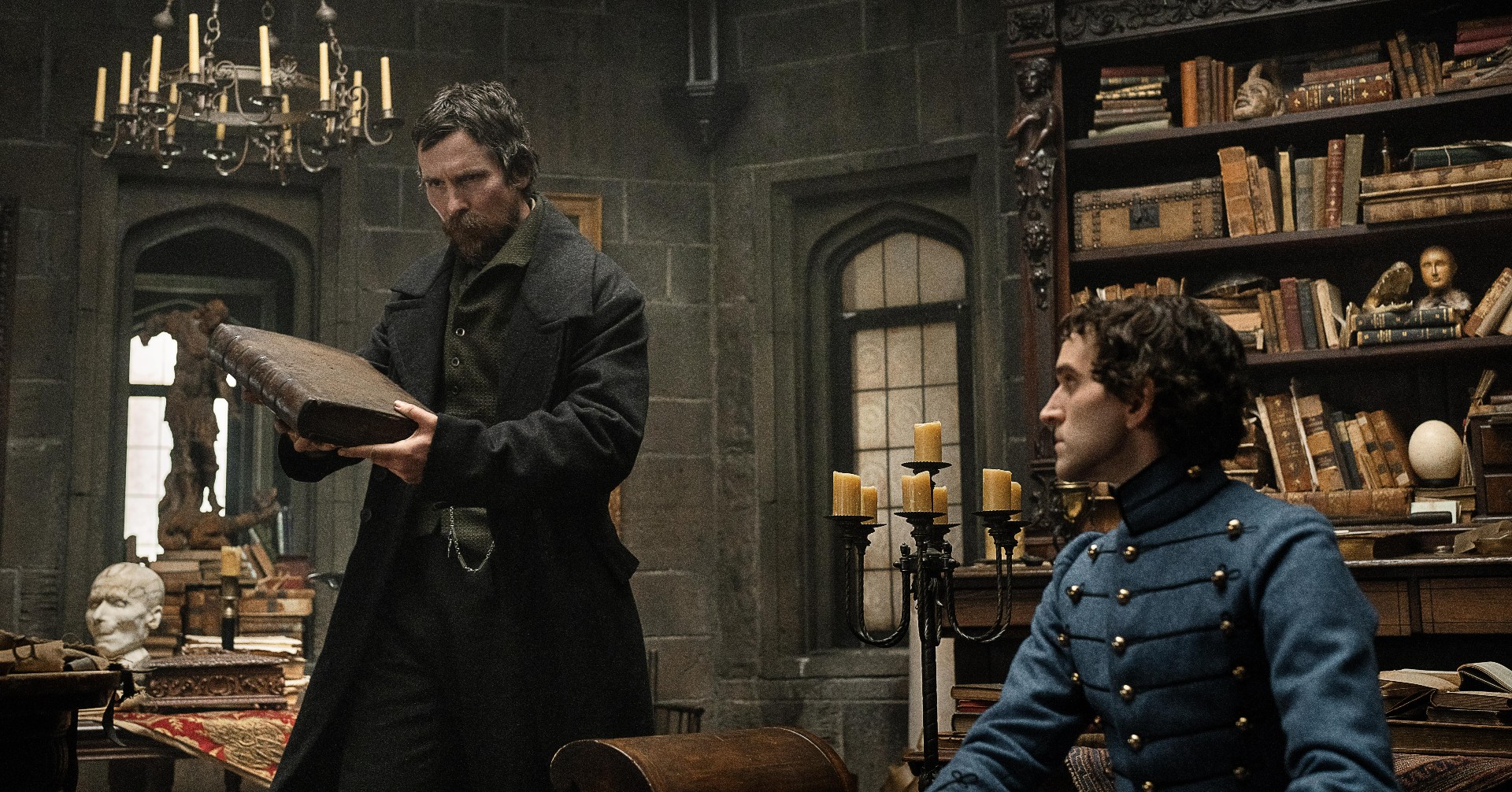 Der denkwürdige Fall des Mr. Poe: Das Ende des Netflix-Krimis erklärt