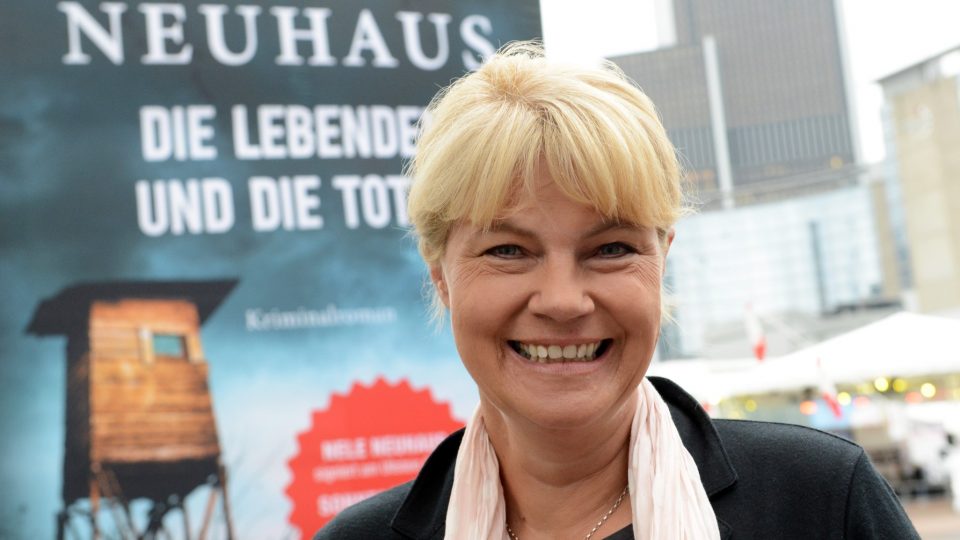 Nele Neuhaus: Die richtige Reihenfolge der Bestseller-Krimis