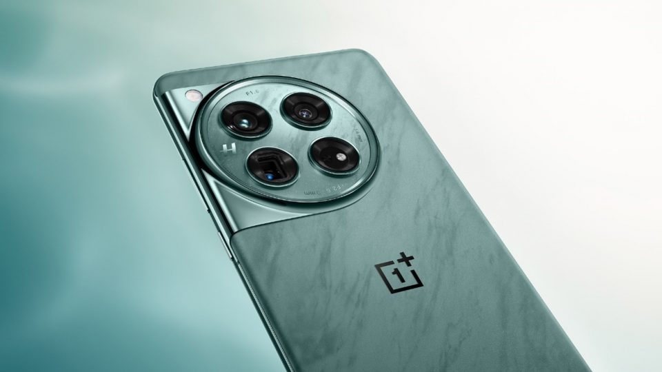 OnePlus 12: So ist das neue Top-Smartphone aus China ausgestattet