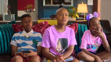 Disaster Holiday: Alle Infos zu Handlung, Besetzung und Netflix-Start