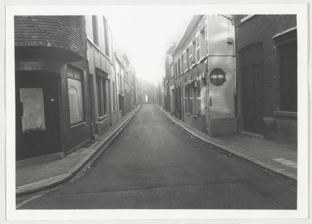 Korte Ridderstraat, zicht in de straat vanaf de hoek met de Meysbrug ...