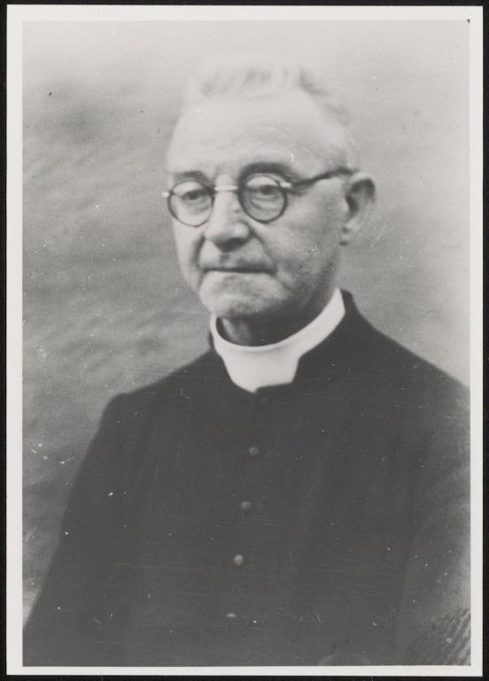 Jan Lens, pastoor van Onze-Lieve-Vrouw-Waver van 1943 tot 1956 ...