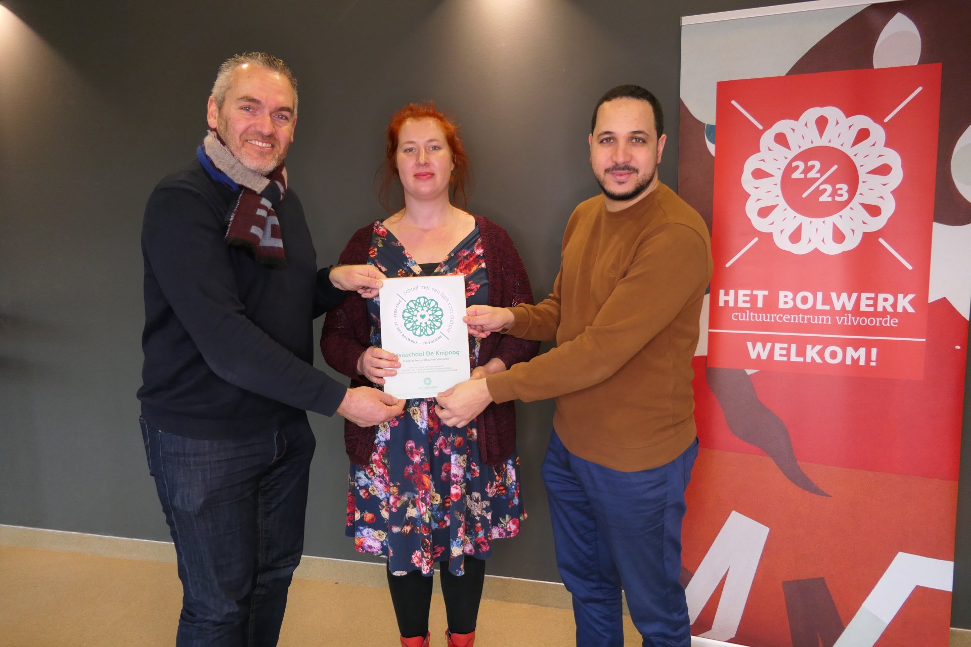 cc Het Bolwerk reikt het certificaat van ‘school met een hart voor ... cc Het Bolwerk reikt het certificaat van ‘school met een hart voor ...