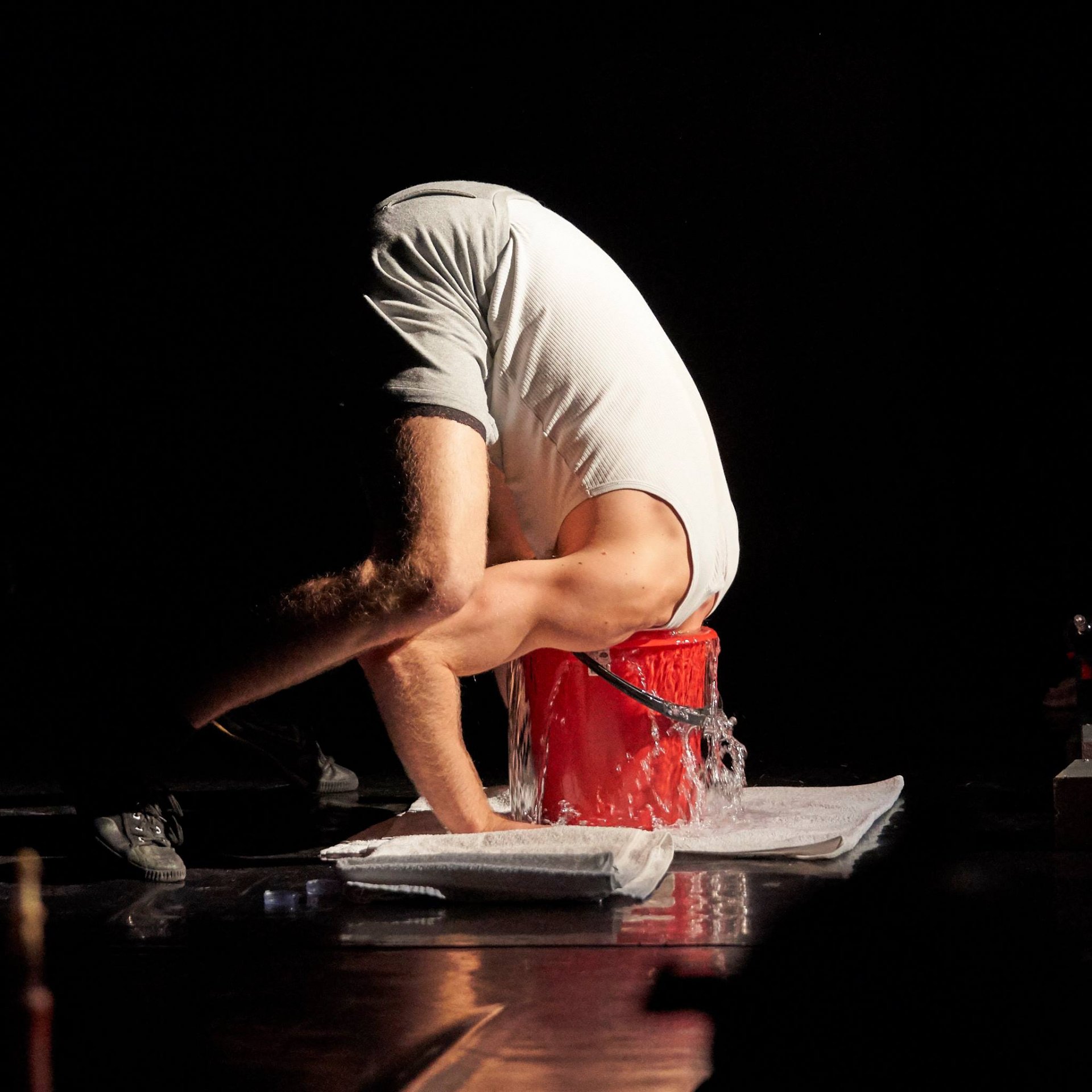 Julien Auger (FR) & Mikkel Hobitz Filtenborg (SE) - 100% circus (7 ...