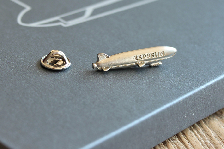 3D - Pin | Accessoires | Geschenkideen | Zeppelin NT Fanshop